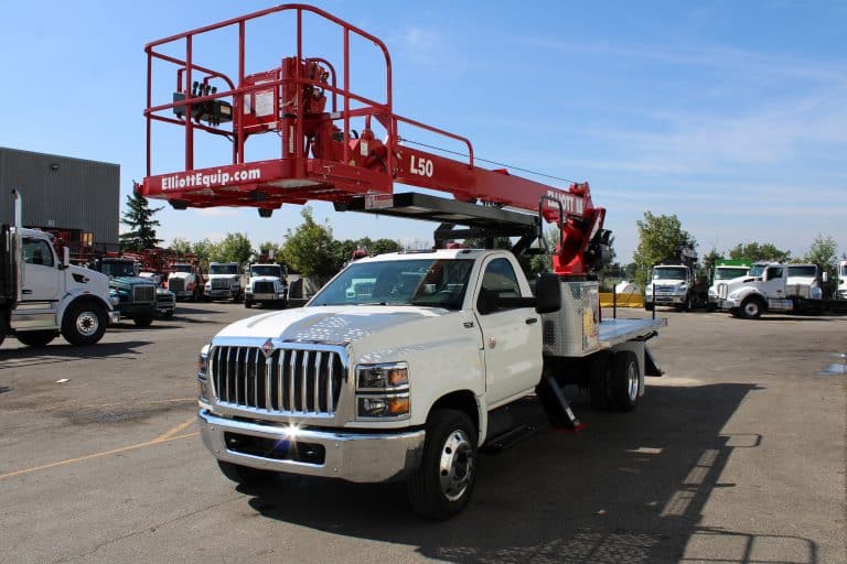 NEW ELLIOTT HiREACH L50 ON NEW International with 13’ ALUM BED - BIK ...